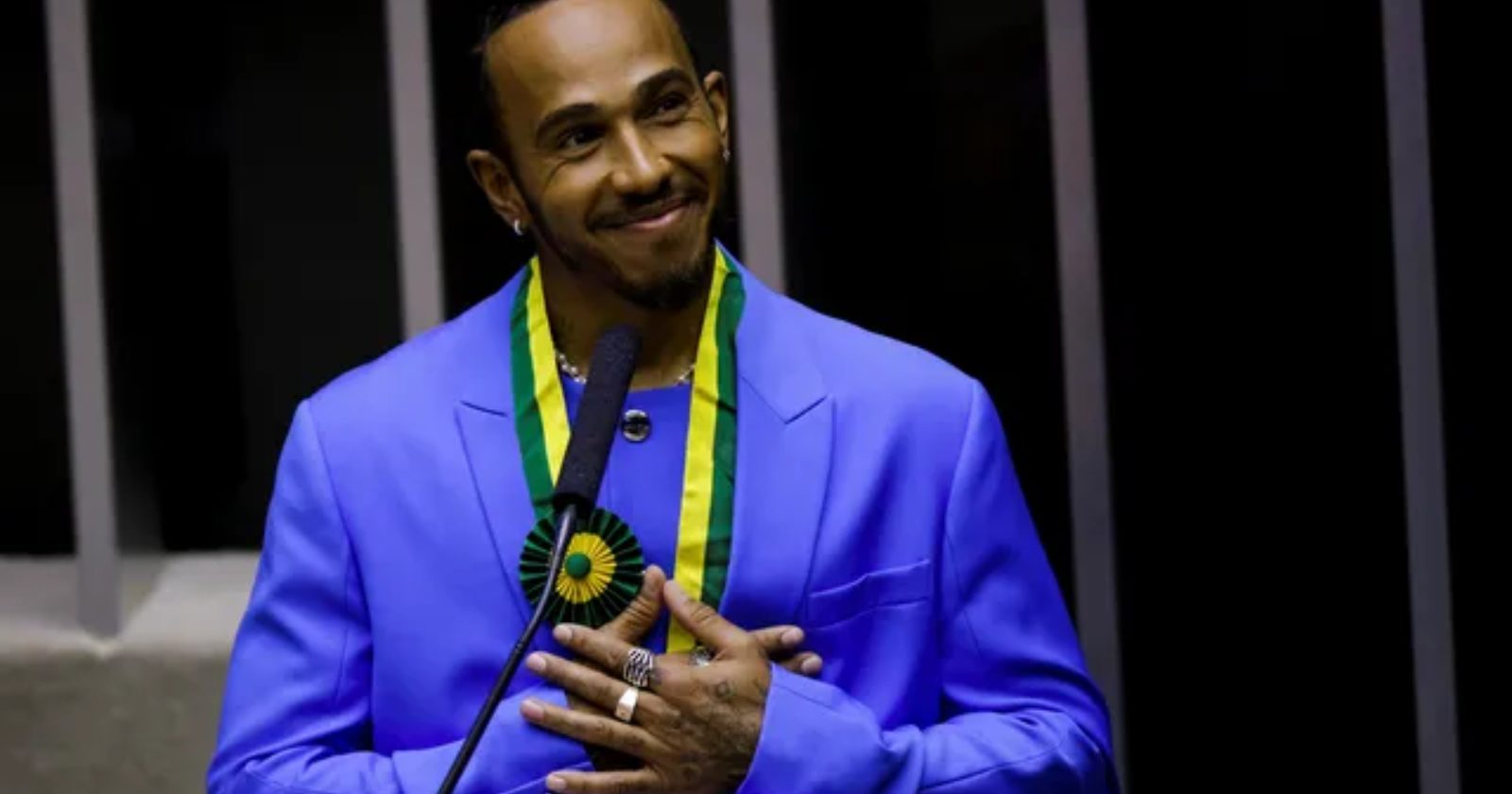 Merecido! Lewis Hamilton é o mais novo cidadão honorário do Brasil ...