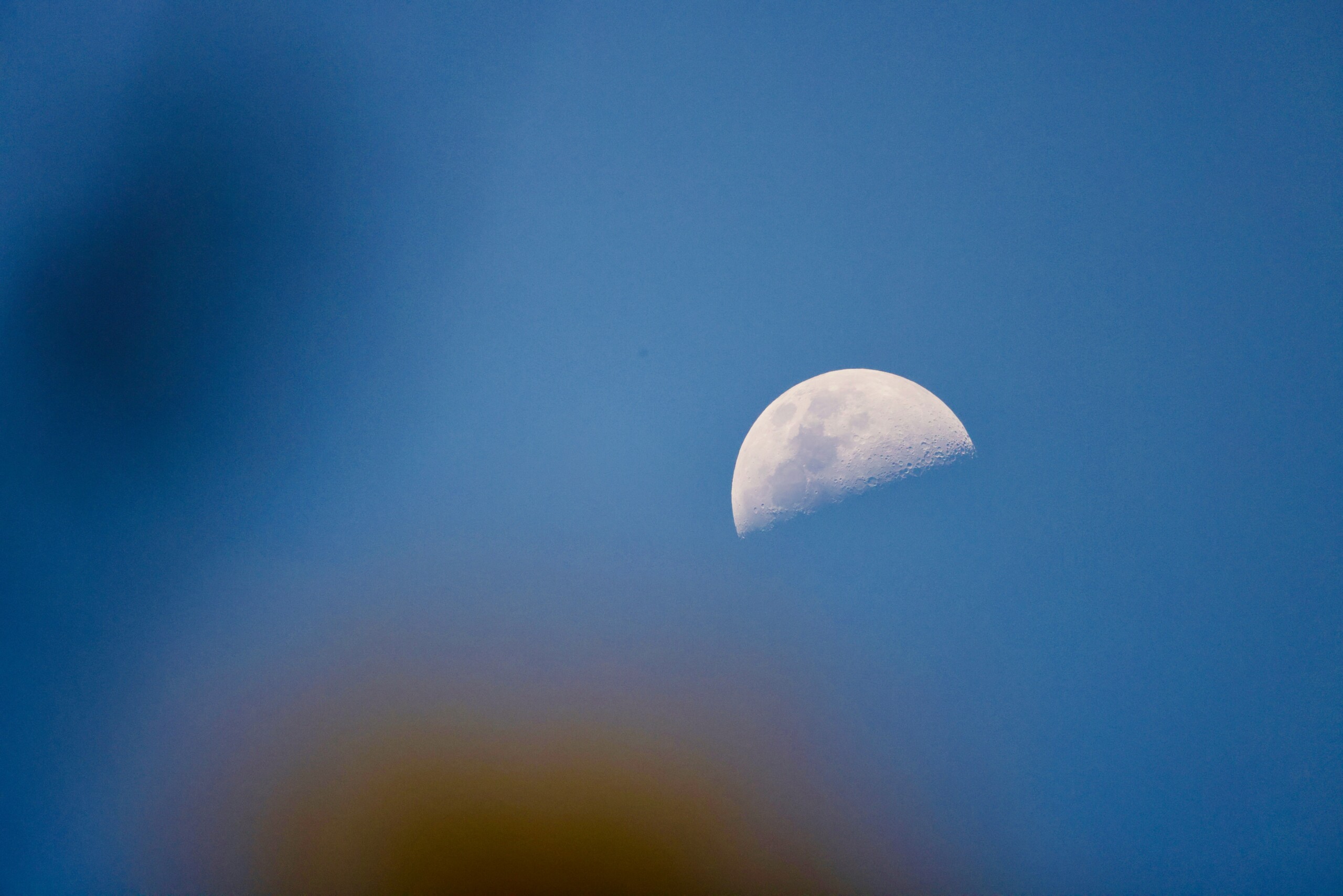 Fase da Lua do dia 18/06/25: a Lua Minguante e o brilho das estrelas